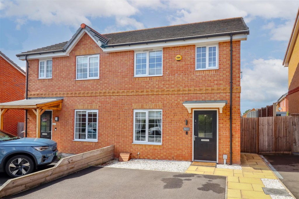 Flint Close, Southam, 3 bedroom, House - Semi-Detached